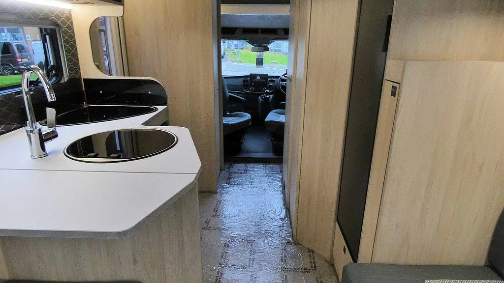 New 2024 AUTO-TRAIL F-LINE F68 motorhome For Sale in Derbyshire | Don Amott